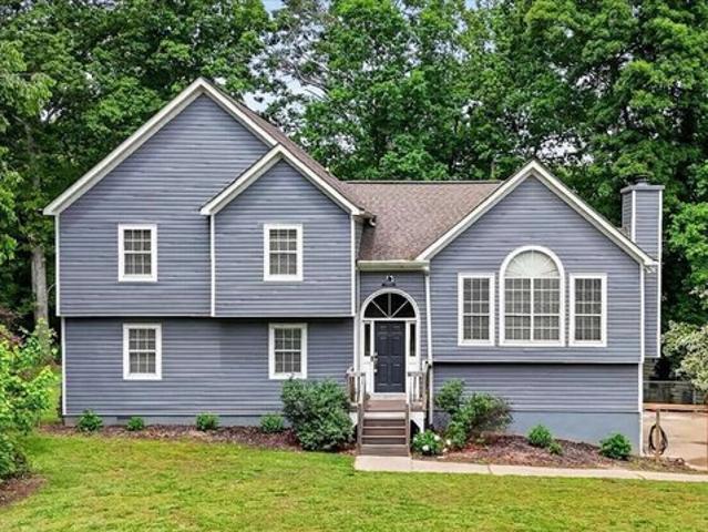 980 Woodvalley Dr, Canton, GA 30115