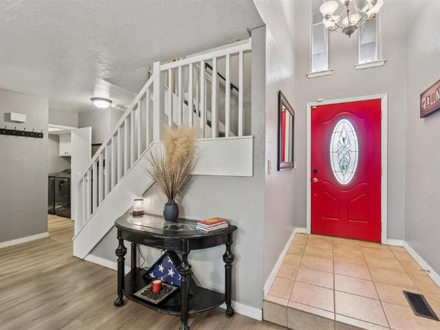 9814 NW Hefner Village Drive