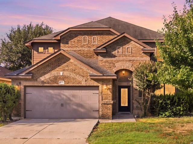 9814 Rostock Ln, Helotes, TX 78023