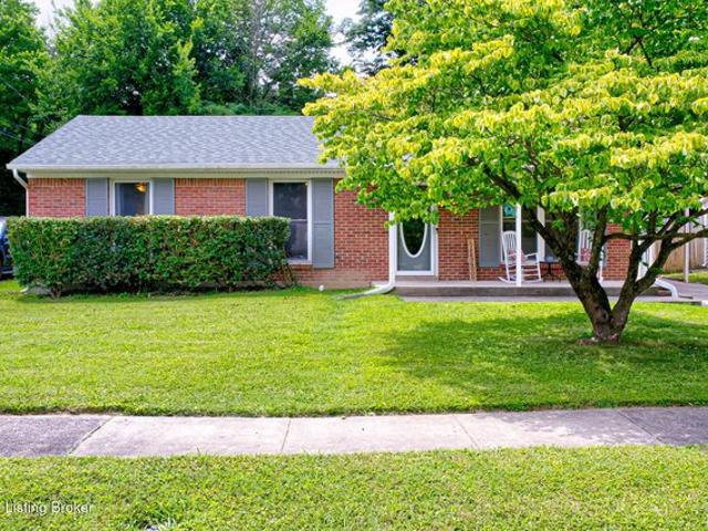 9814 Turnpike View Dr, Louisville, KY 40229