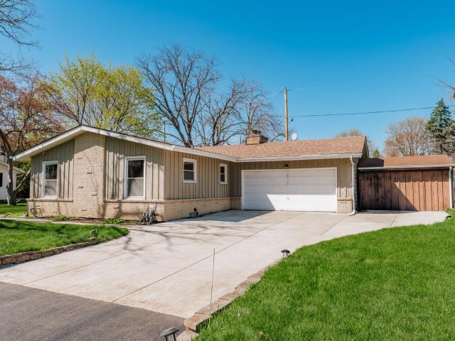 9814 W Green Tree Rd