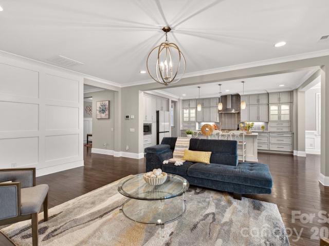 9815 Avenal Lane, Charlotte, US, NC