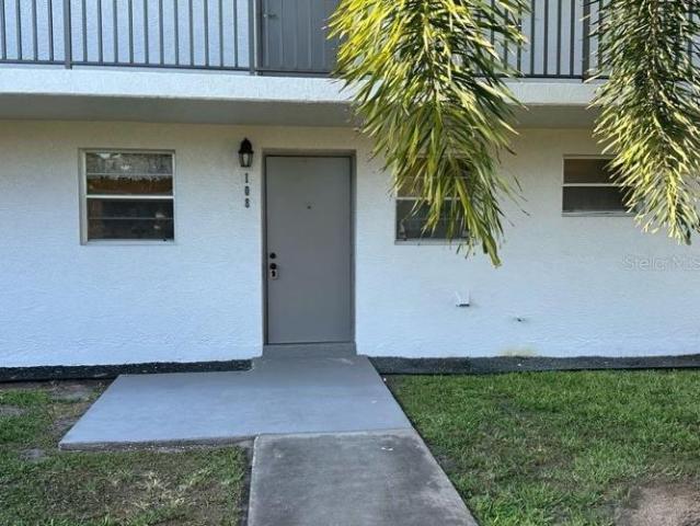 9815 47th Ave N #108, Saint Petersburg, FL 33708