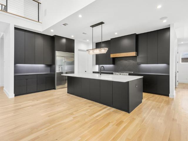 9816 Mixon Drive