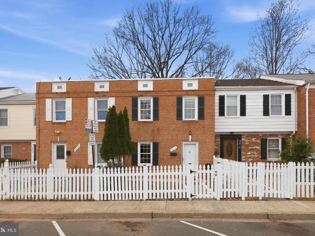 9816 Buckner Rd, Manassas, VA 20110 | MLS #VAMN2010 | Compass