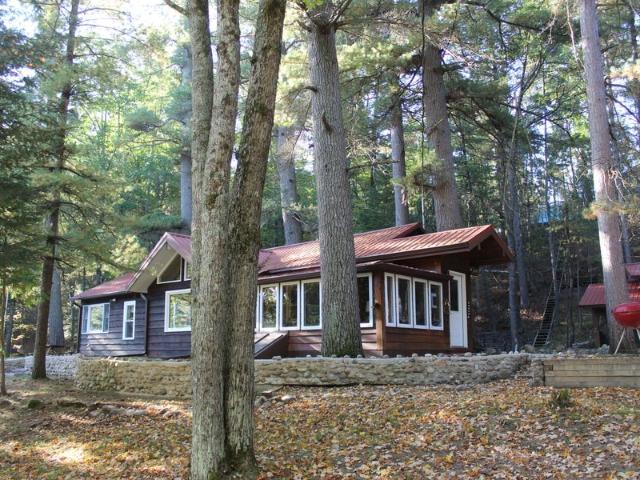 9816 Carrie Ln, Grayling, MI