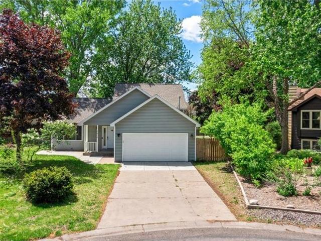 9816 Pierce St NE, Blaine, MN 55434