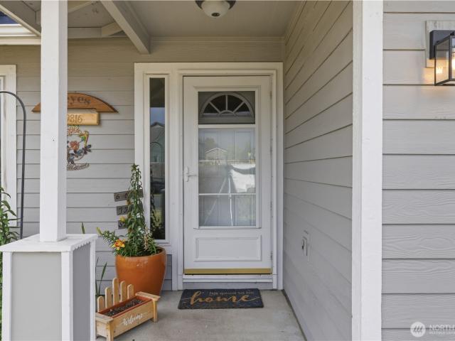 9816 Ramsay Dr SE