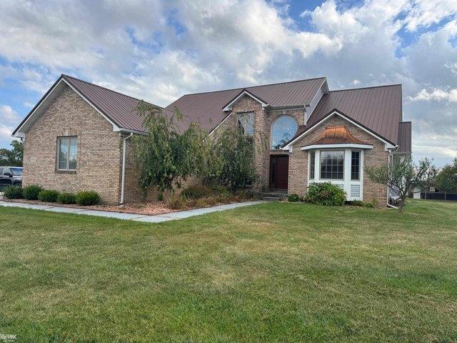 9817 Oatman Rd, Greenwood, MI 48006