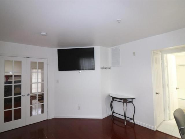9817 Walnut Street # 103