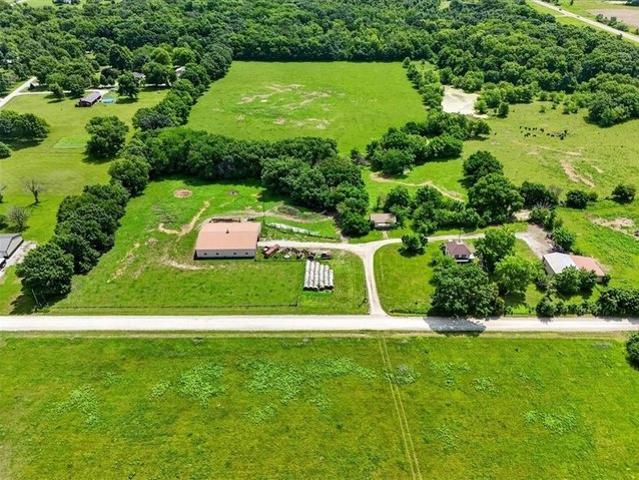 9818 Ogle Rd, Stewartsville, MO 64490