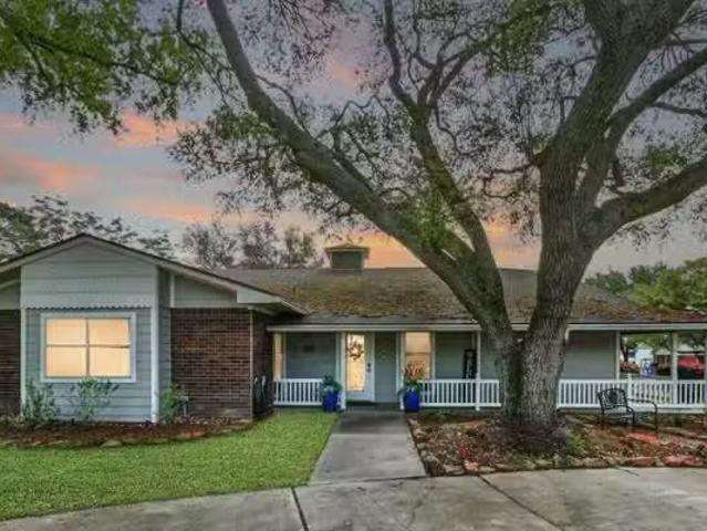 9818 Twin Shores Dr, Willis, TX 77318 MLS 91351507