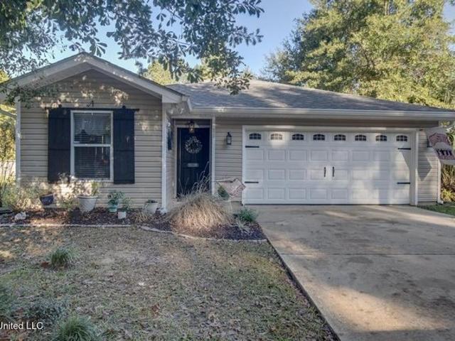 98199 Kapalama Dr, Diamondhead, MS 39525