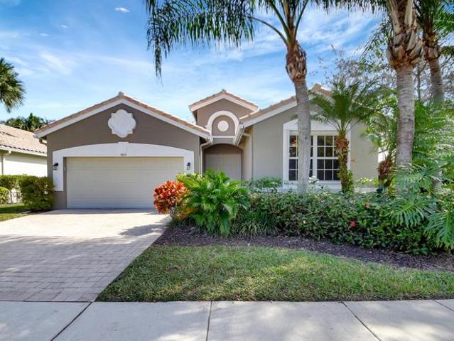 9819 Mantova Dr, Lake Worth, FL 33467