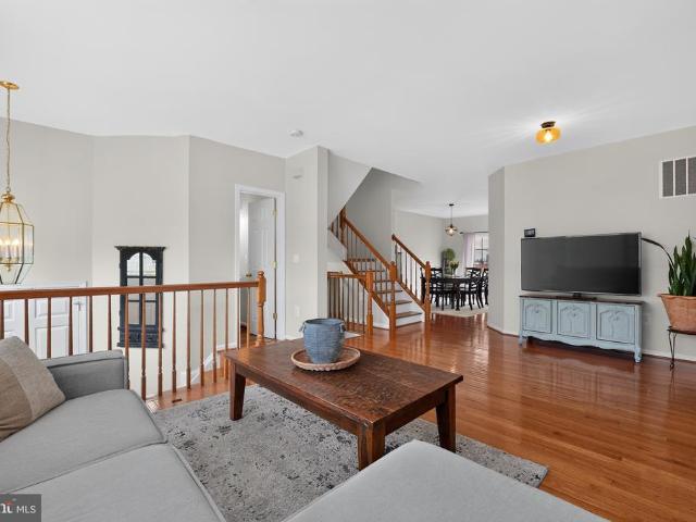 9819 Cheshire Ridge Circle