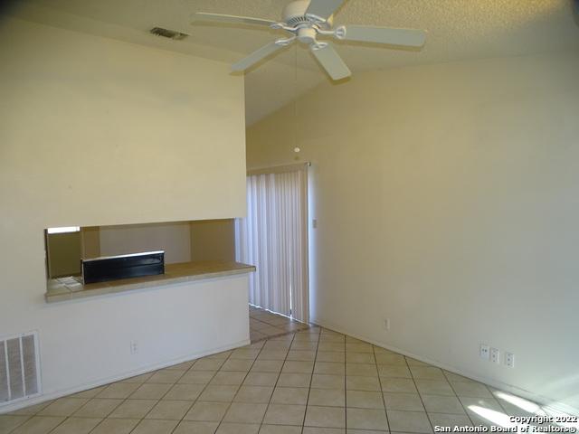 9819 Valley Villa