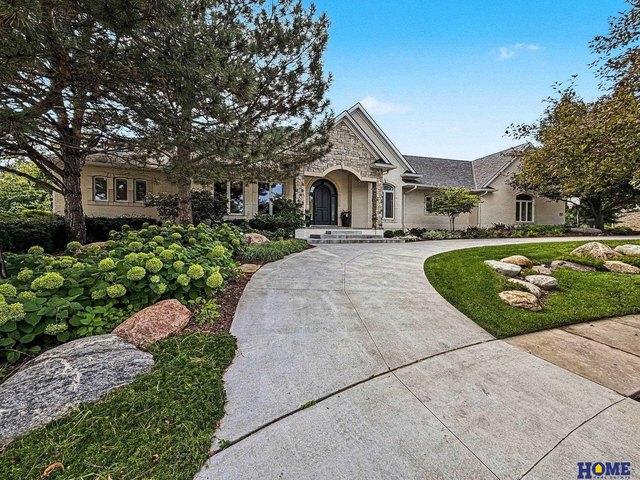9819 Wildfire Cir, Lincoln, NE 68512