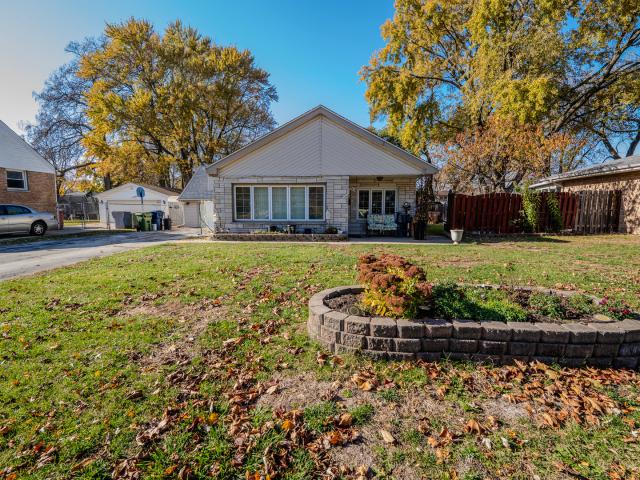 9810 Menard Ave, Oak Lawn, IL 60453 | Compass