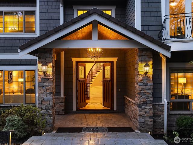 9810 SE 35th Place
