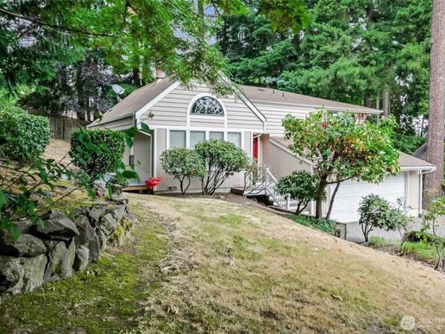 9810 th Pl NE, Kirkland, WA 98033