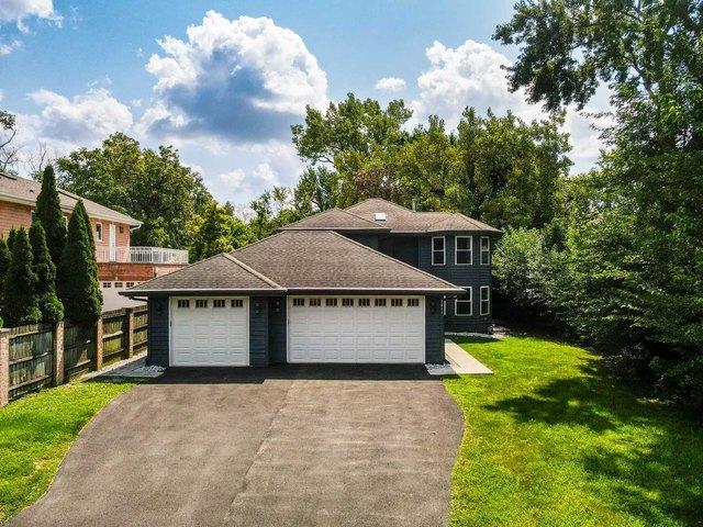 9811 W 57th St, Countryside, IL 60525