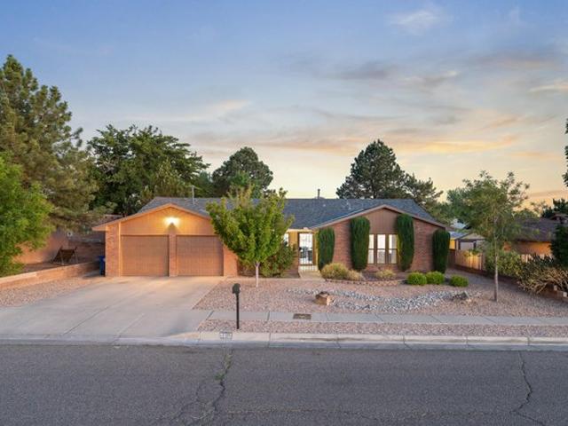 9812 Academy Hills Dr NE, Albuquerque, NM 87111