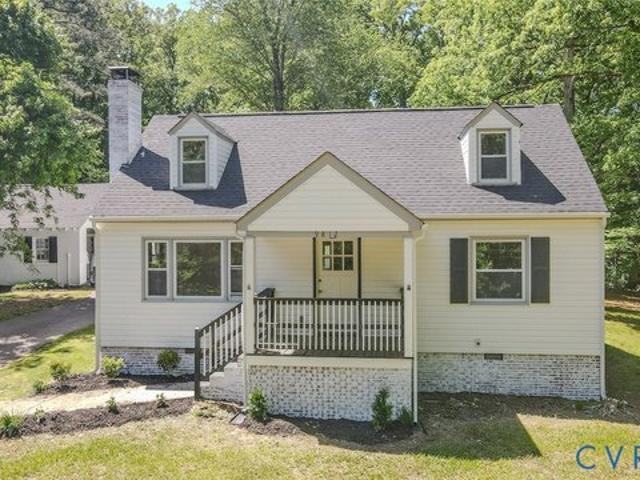 9812 S Wagstaff Cir, North Chesterfield, VA 23236
