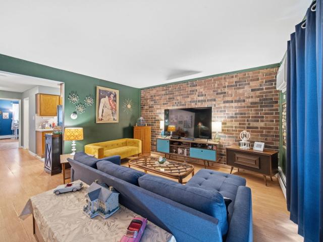 9812 Sayre Avenue # 3E