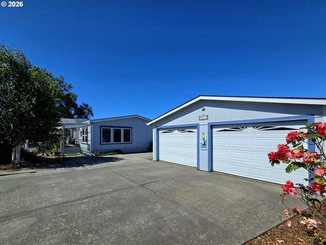 98135 W Nelson Dr, Brookings, OR 97415