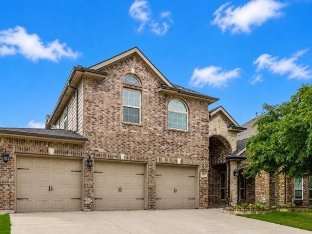 9813 Amaranth Dr, Fort Worth, TX 76177