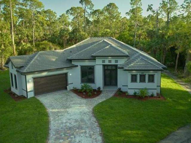 981 10th Ave NE, Naples, FL 34120