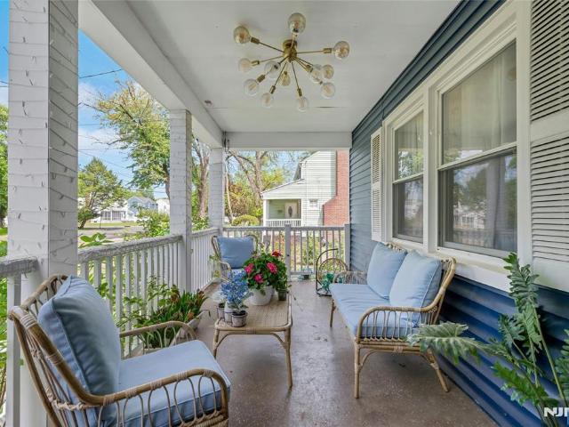 981 Carnegie Avenue