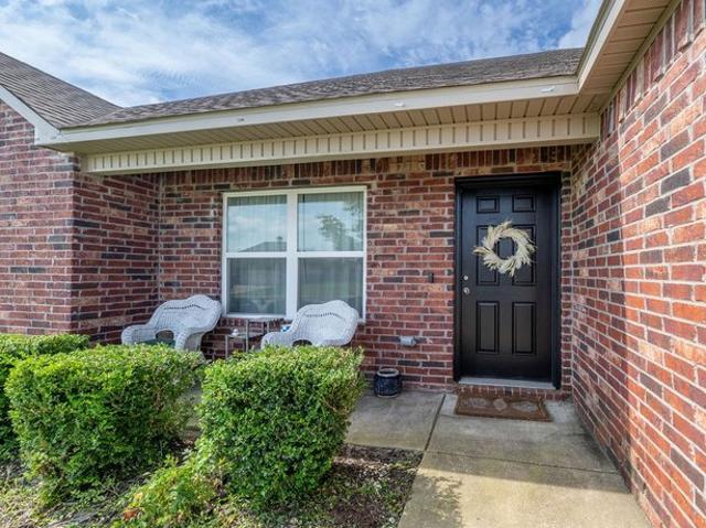 981 Ethan James St, Elkins, AR 72727