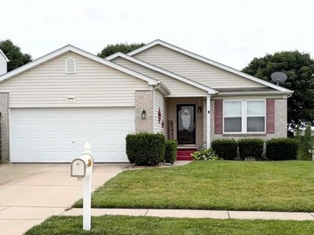 981 Koenig Dr, Godfrey, IL 62035