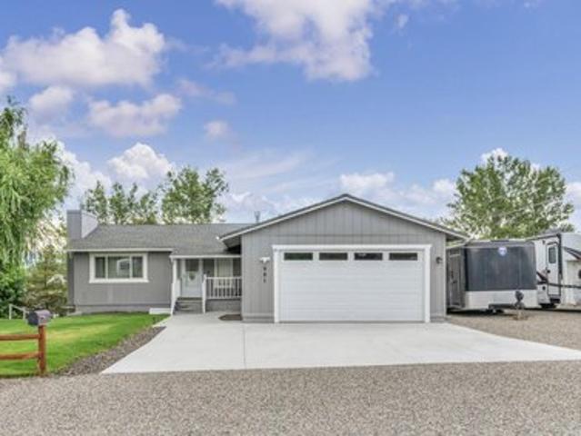 981 Mitch Dr, Gardnerville, NV 89460