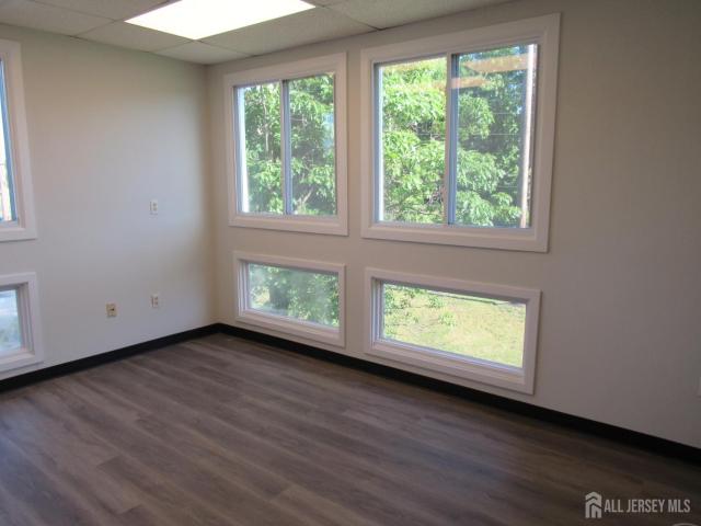 981 State Route 33 W B