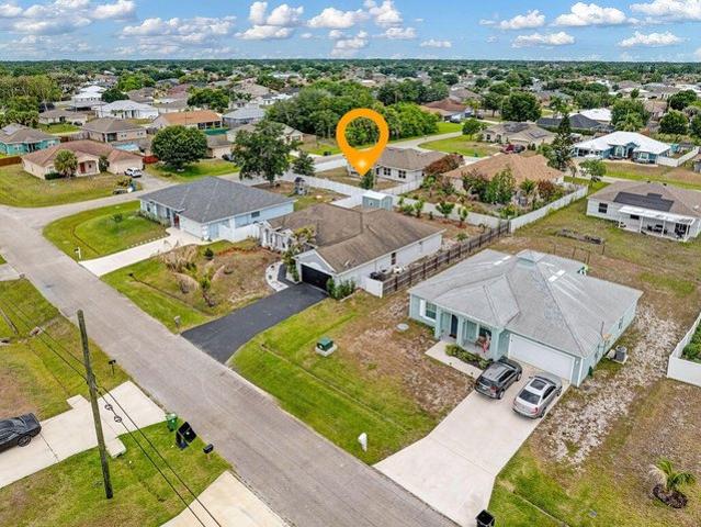 981 SW McComkle Ave, Port Saint Lucie, FL 34953
