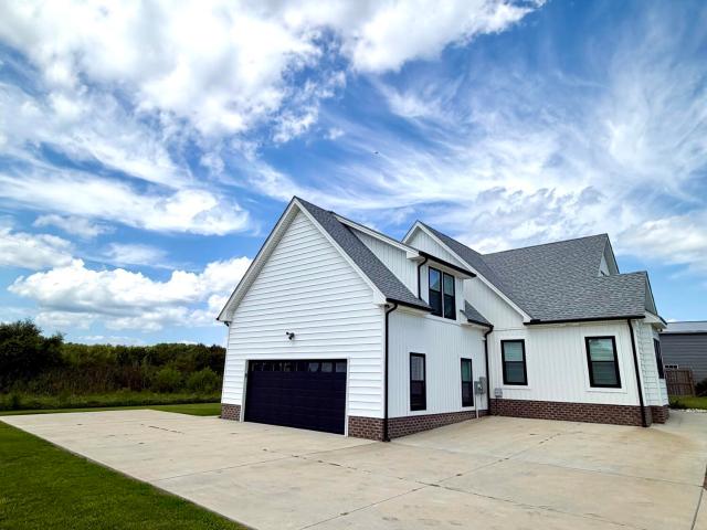 981 Waterlily Road