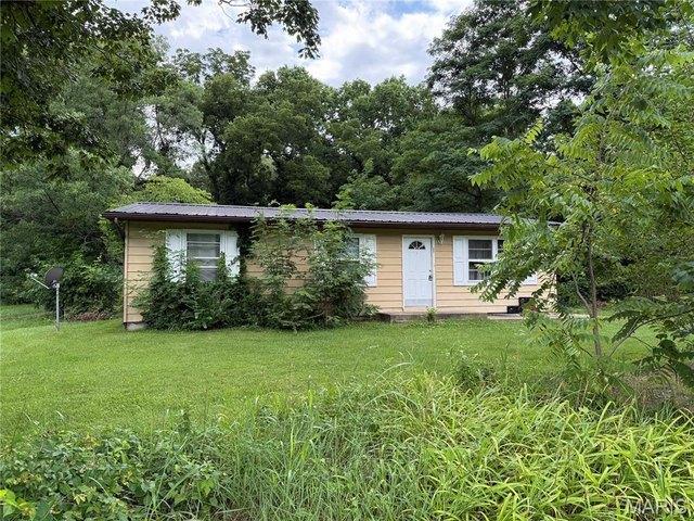 981 Westridge Dr, Pacific, MO 63069