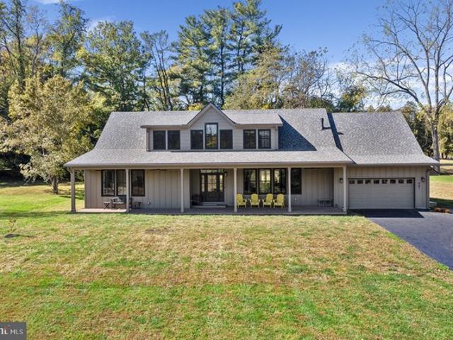 981 Thornbury Rd, West Chester, PA 19382