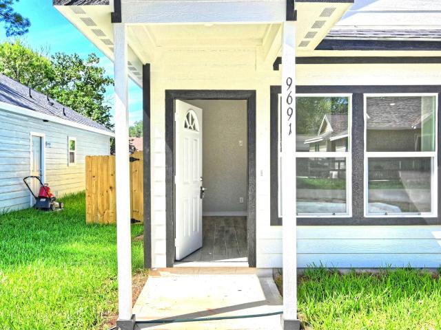 9824 Arbor Oak, Willis, TX 77318 | MLS #69101 | Compass