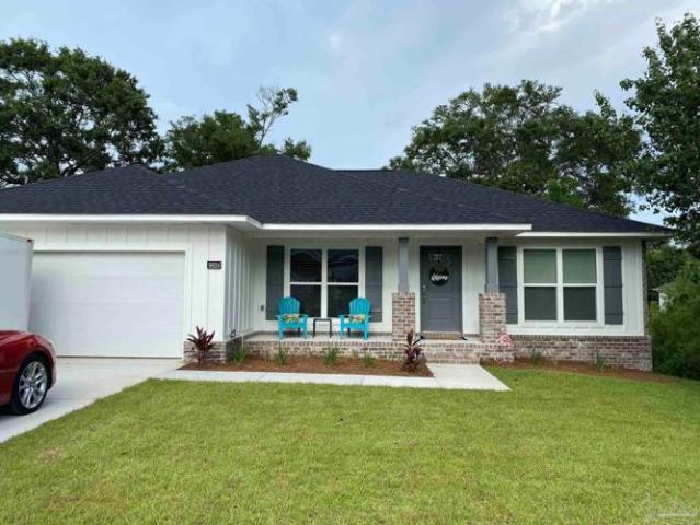 9824 Crestmont Cir, Pensacola, FL 32514