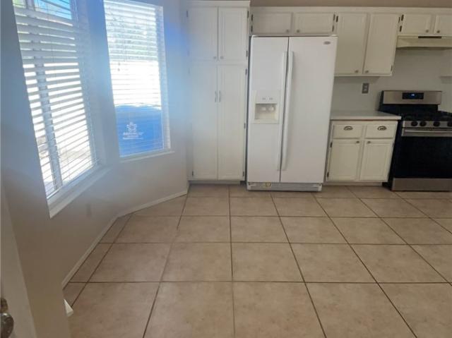 9824 Cross Creek Way