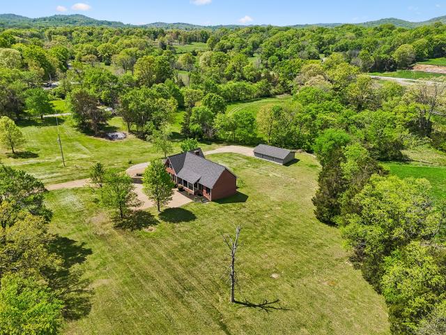 9824 Split Log Rd