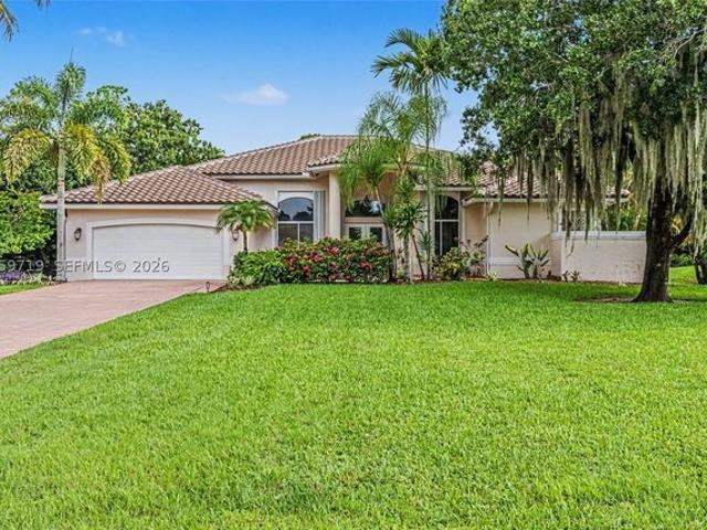 9825 Hindel Ct, Boynton Beach, FL 33472