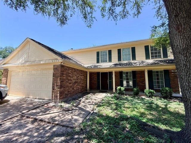9826 Green Valley Ln, Houston, TX 77064