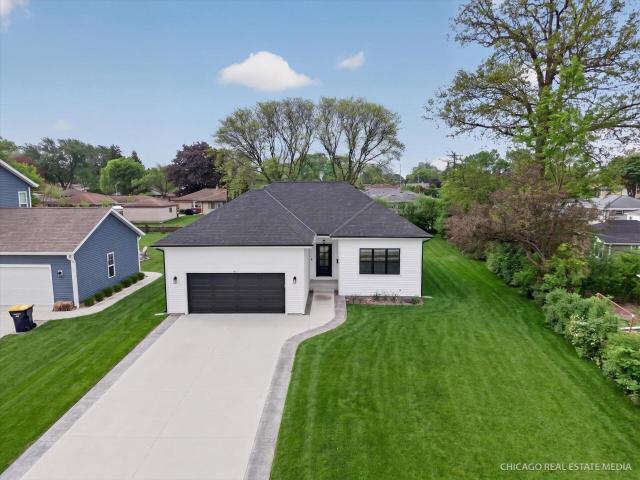 9827 W Dakota St