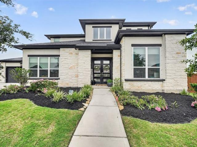 9827 Wright Dr, Manvel, TX 77578