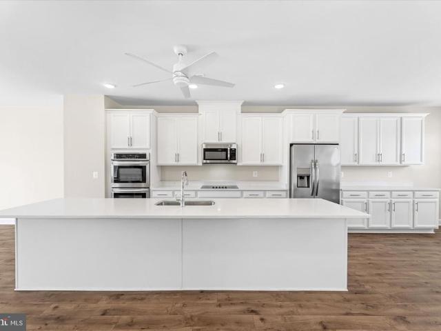 9828 Buchanan Loop