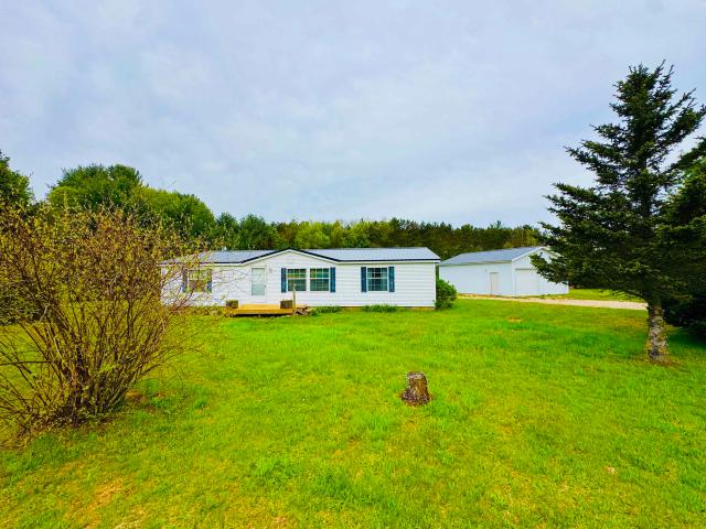 9828 S 43 Road